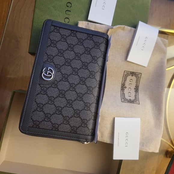 Gucci | Bags | Authentic Gucci Gg Travel Case | Poshmark